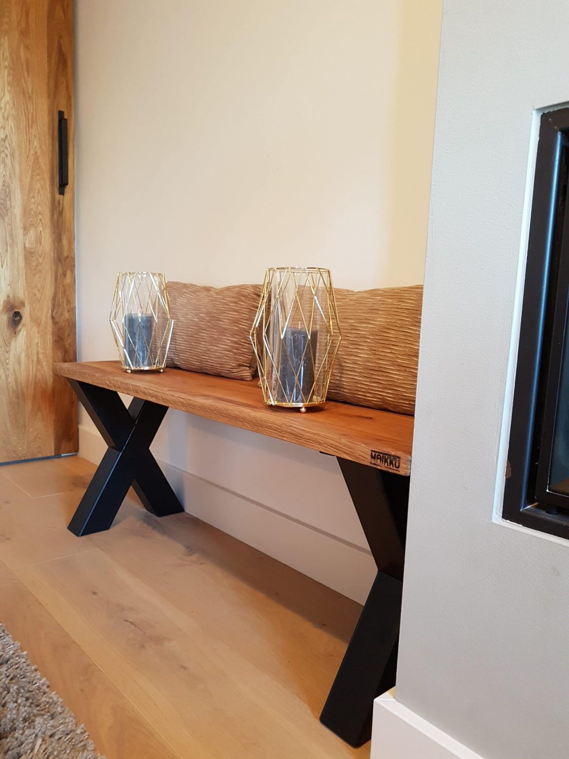 Woontrend: houten bankje | hout en staal | maatwerk | Maikku